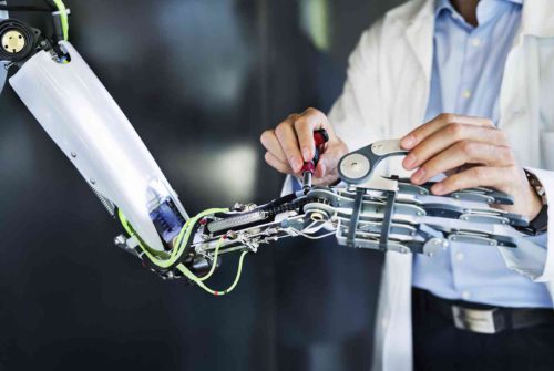 Guru Soft | Optimus, el robot humanoide de Tesla